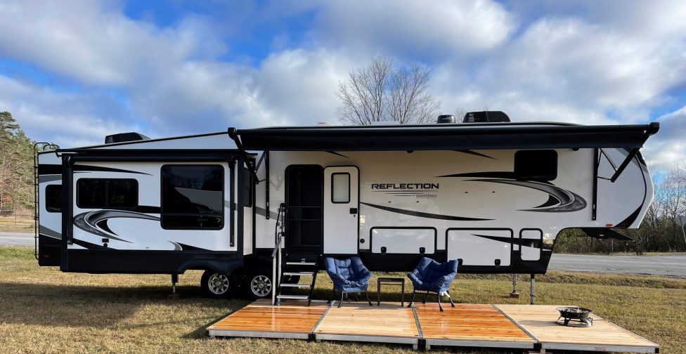 Instant Decks - Dockmaster - InstantDeck - Benchmaster